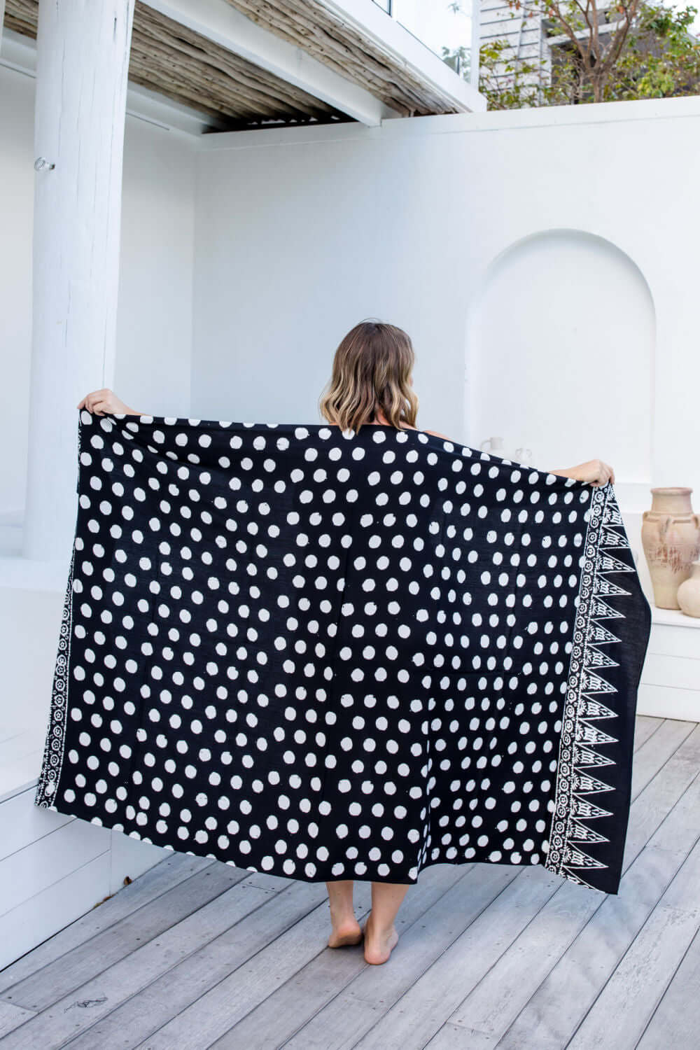 Shop Large Sarongs and Plus Size Sarongs - Holley Day