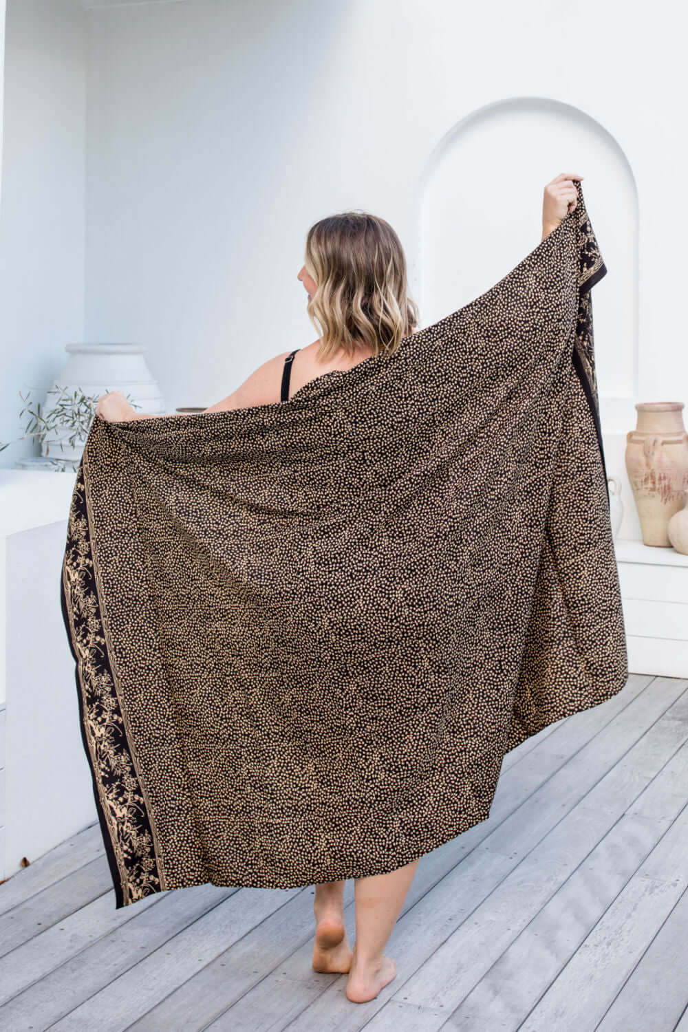 Shop Large Sarongs and Plus Size Sarongs - Holley Day