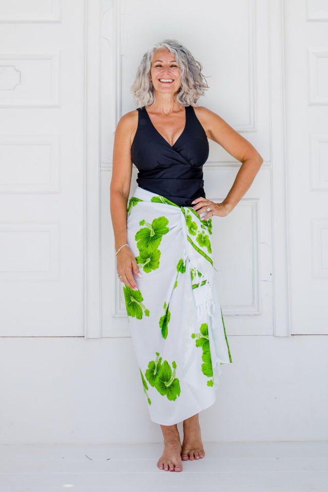 Shop Large Sarongs and Plus Size Sarongs - Holley Day